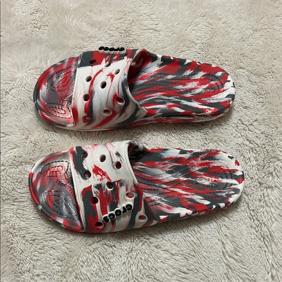 CROCS | Shoes | Crocs Red And Gray Swirl Sandals | Poshmark